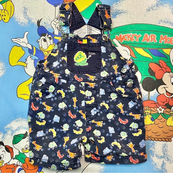 Simply Basic | Bottoms | Vintage 9s Navy Lion Animals All Over Print ...